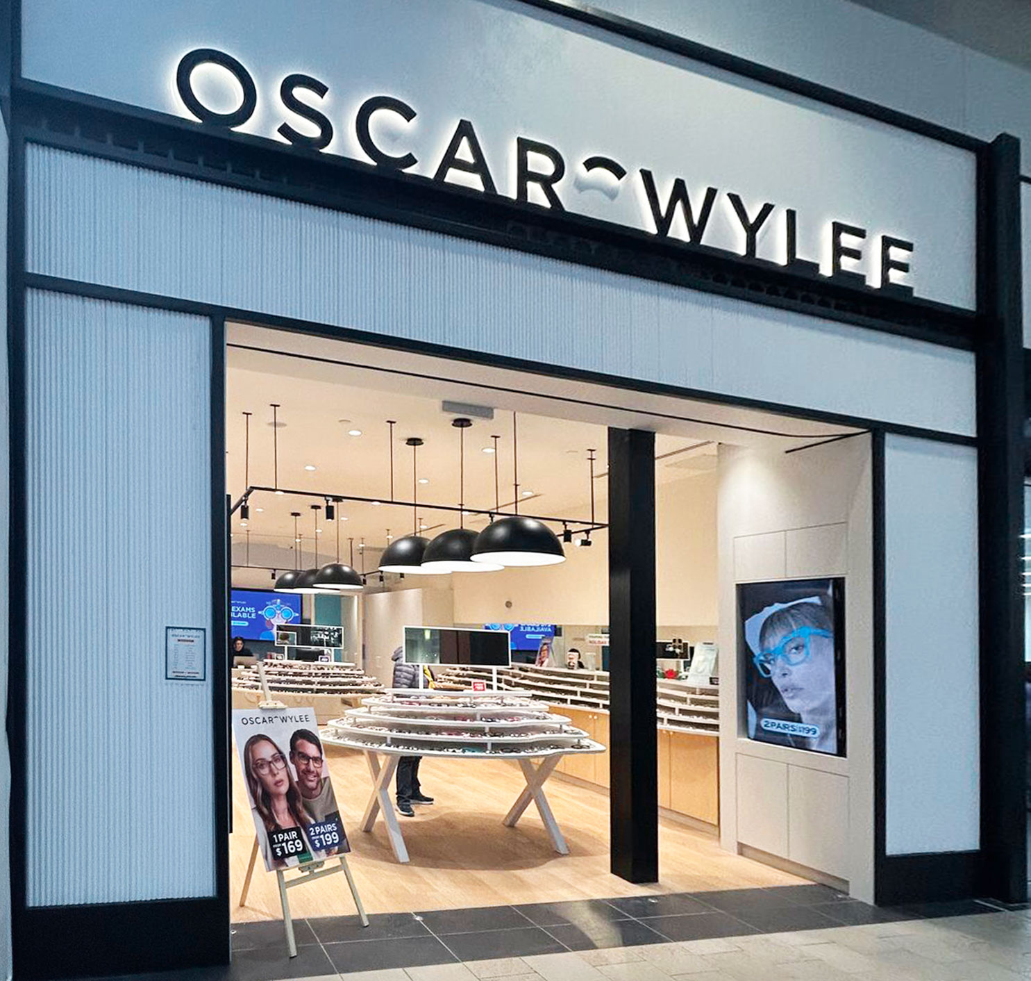 CF Lime Ridge Mall - Oscar Wylee Canada