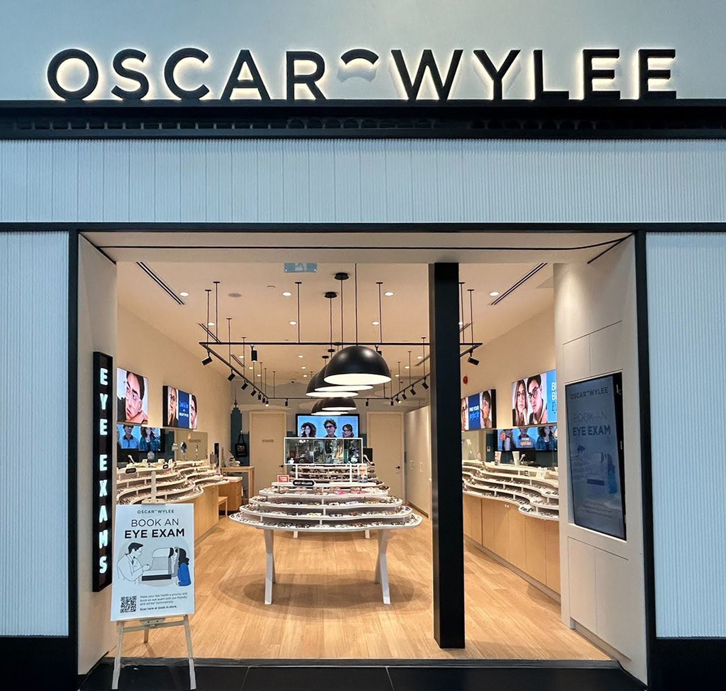 CF Lime Ridge Mall - Oscar Wylee Canada